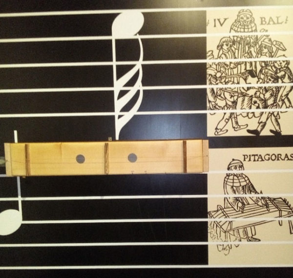 Ricostruito fedelmente il monocordo di Pitagora per ascoltare i suoni ...